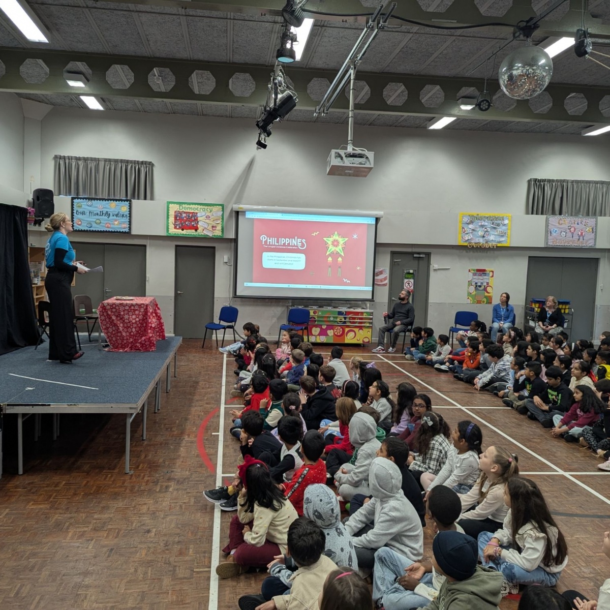 Roxeth Primary School - Regen Christmas Assembly