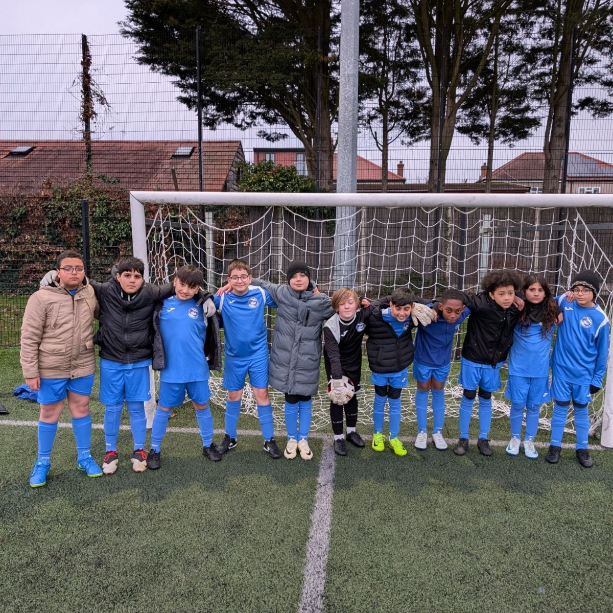 Roxeth Primary School - Y6 Football